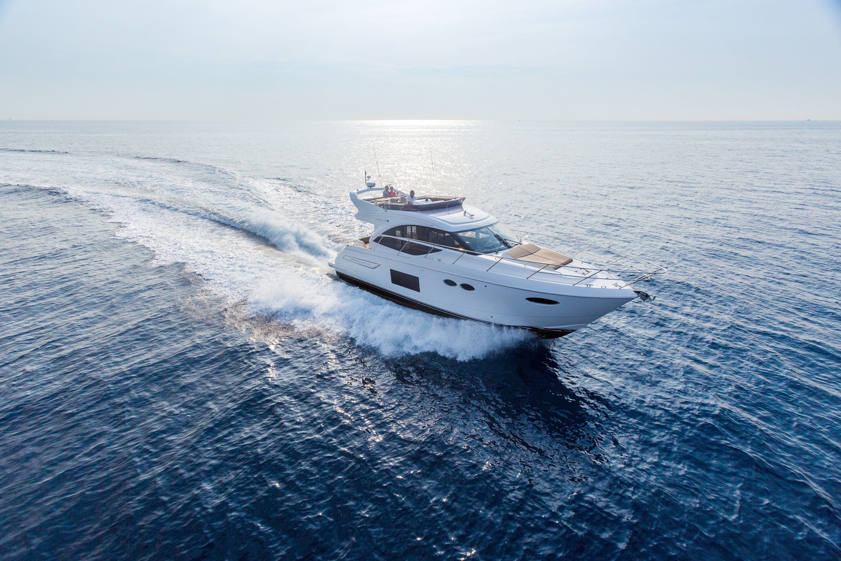 Estaleiro inglês mostra seu “Mini-iate” de 49 pés - Boat Shopping