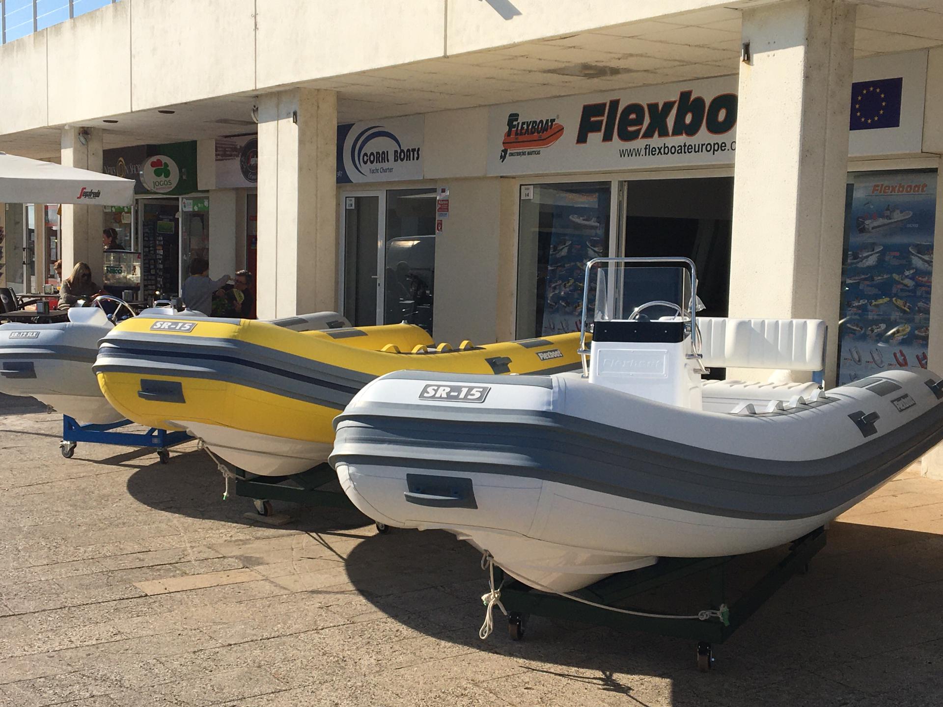 Flexboat inaugura sua primeira loja na Europa - Boat Shopping